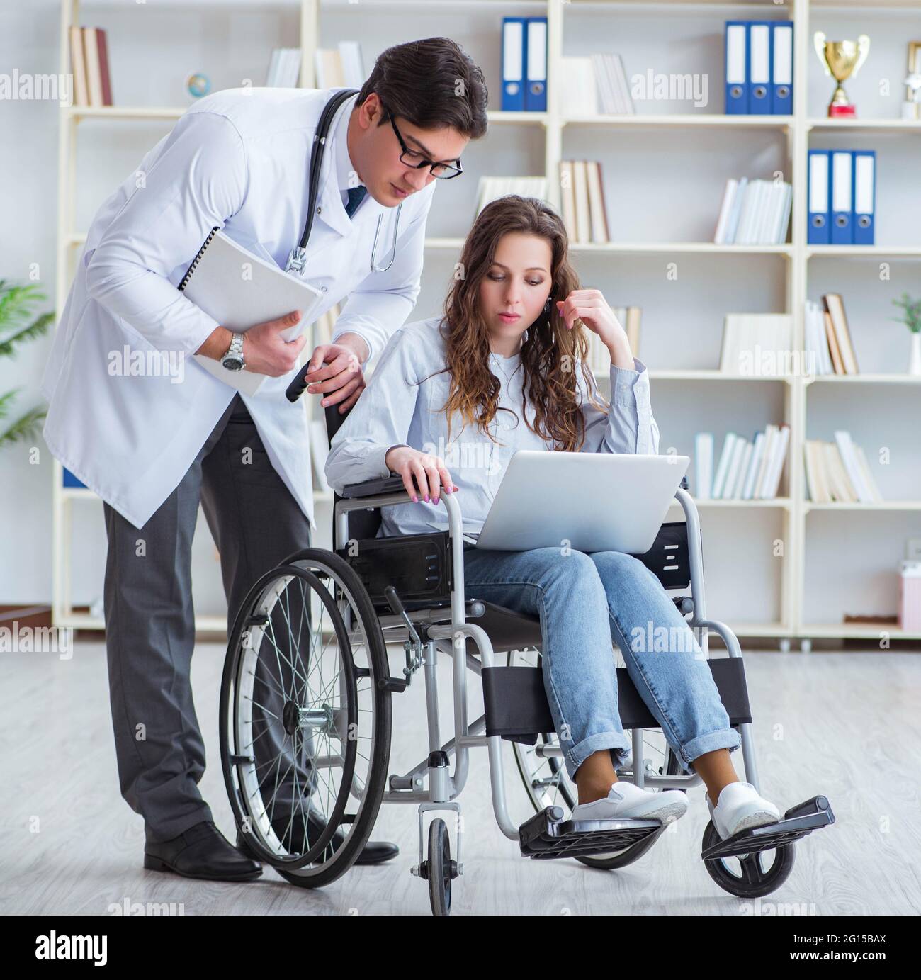Spinal injury checkup accident hi-res stock photography and images - Alamy