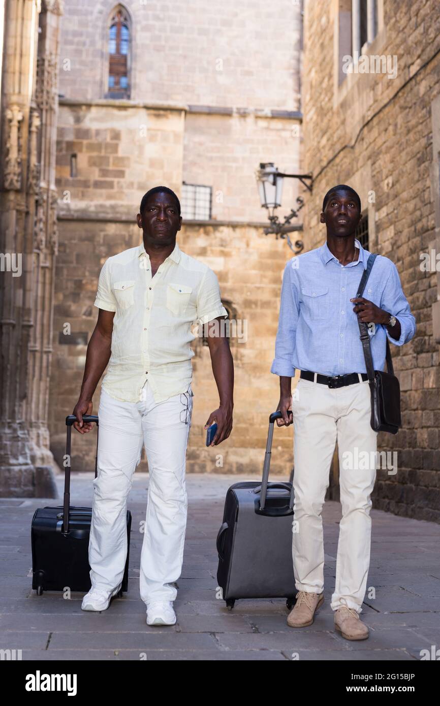 Emotional tourists enjoy the views of the old city Stock Photo - Alamy