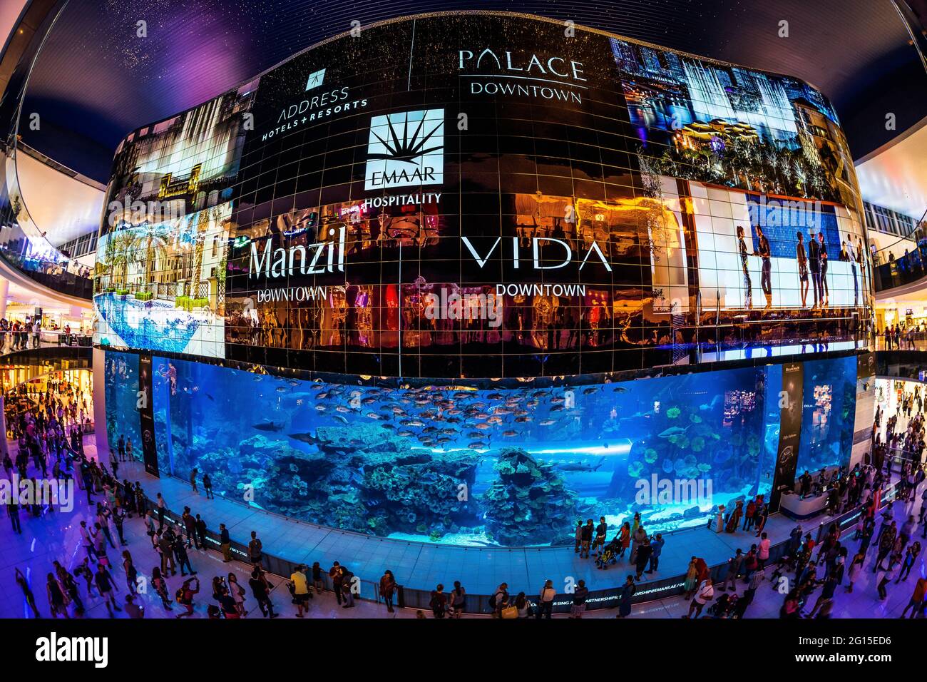 Dubai mall roof architecture hi-res stock photography and images - Alamy