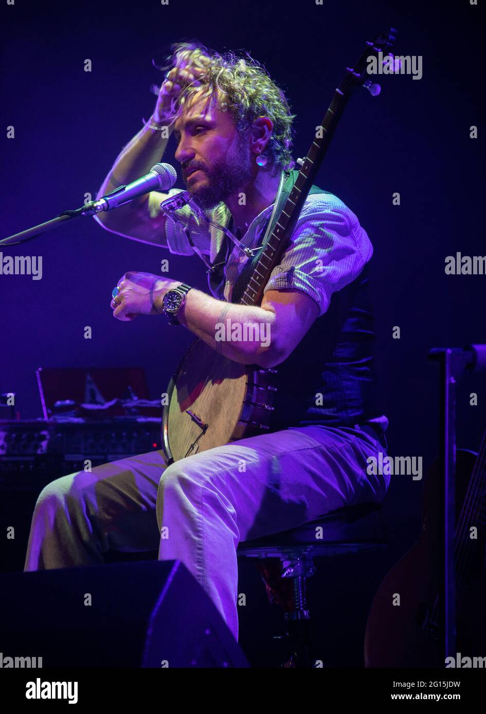 John Butler, award winning Australian singer songwriter performs a live ...