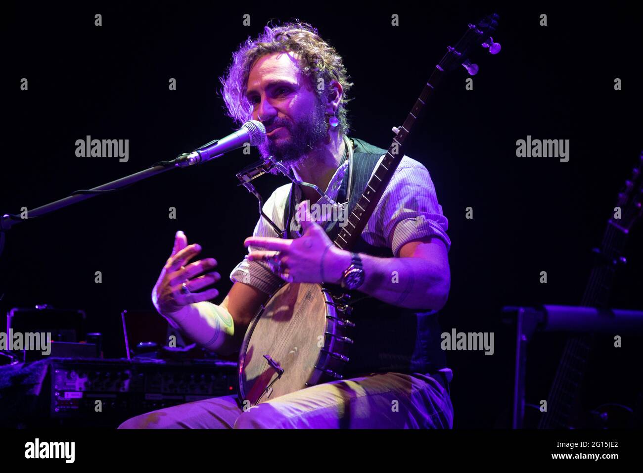 John Butler, award winning Australian singer songwriter performs a live ...
