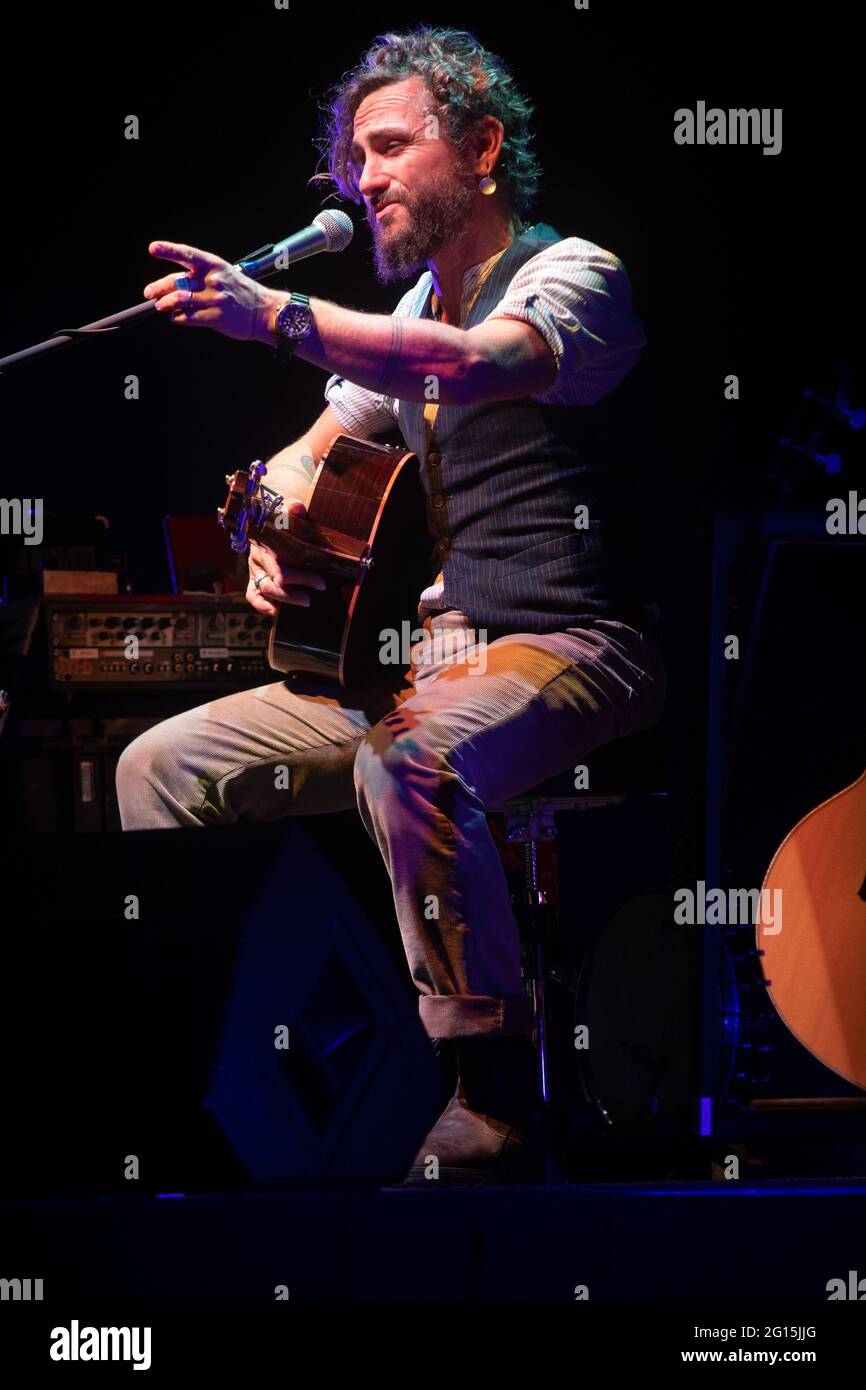 John Butler, award winning Australian singer songwriter performs a live ...