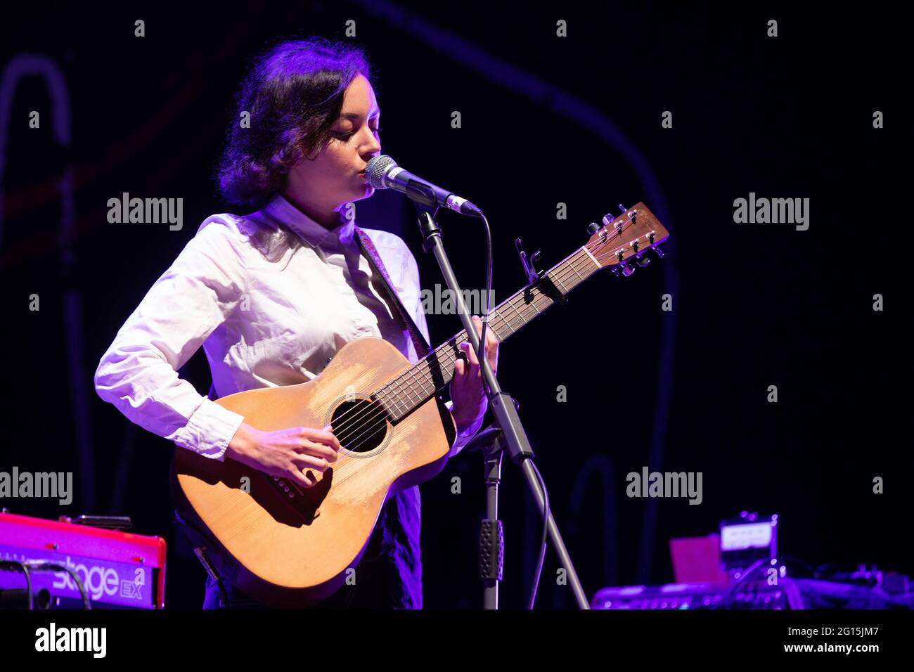 John Butler, award winning Australian singer songwriter performs a live ...