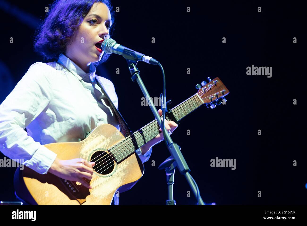 John Butler, award winning Australian singer songwriter performs a live ...