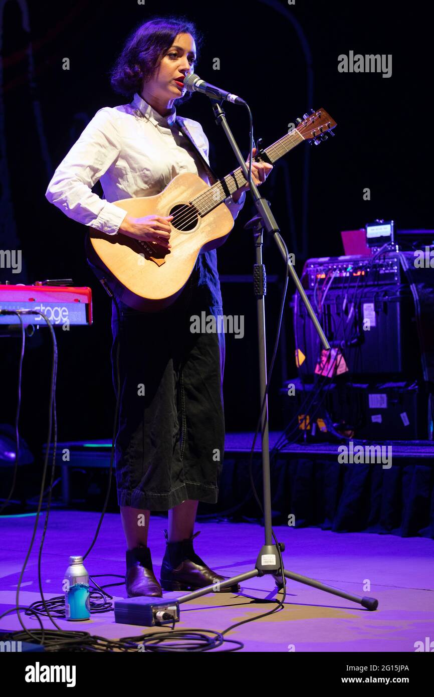 John butler trio hi-res stock photography and images - Alamy