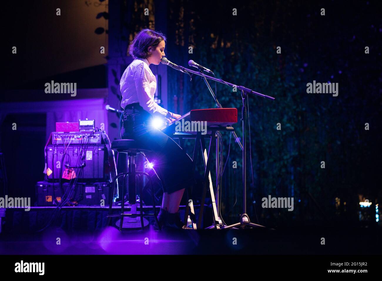 John Butler, award winning Australian singer songwriter performs a live ...