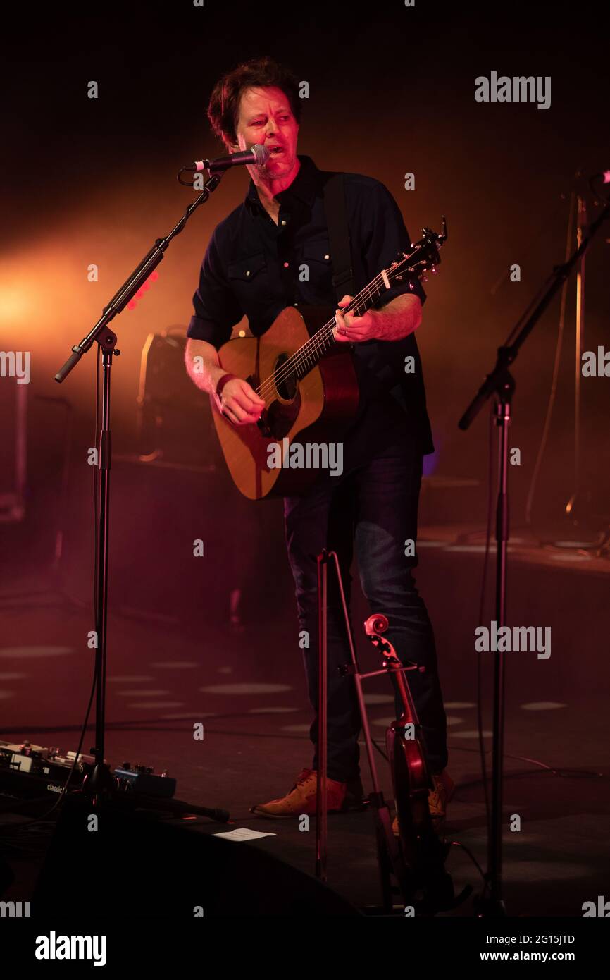 Bernard Fanning performs a live concert with his band The Black Fins in ...