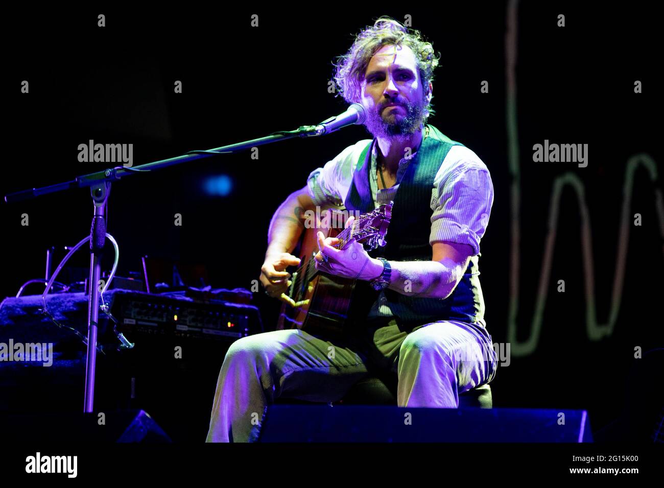 John Butler, award winning Australian singer songwriter performs a live ...