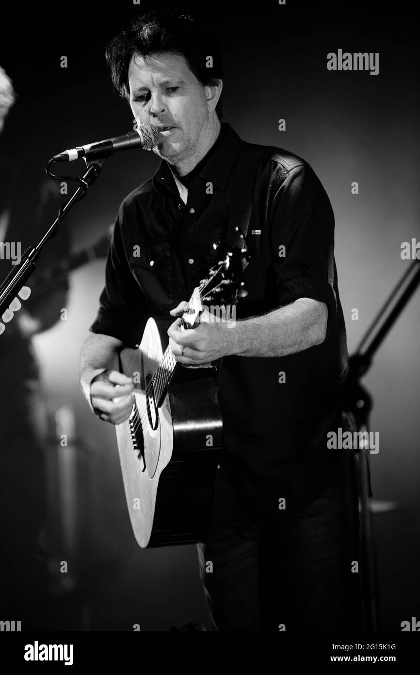 Bernard Fanning performs a live concert with his band The Black Fins in ...