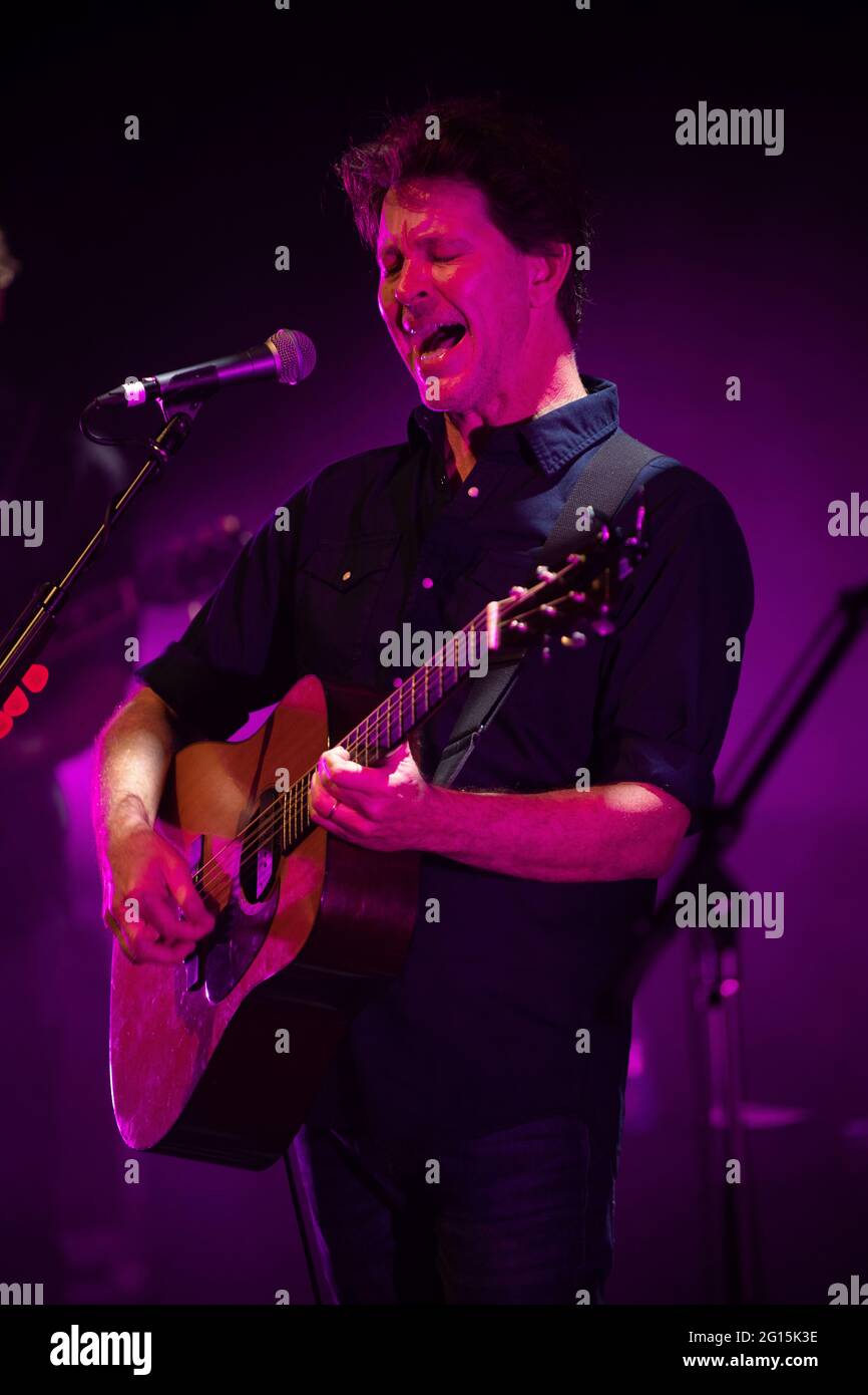 Powderfinger band hi-res stock photography and images - Alamy