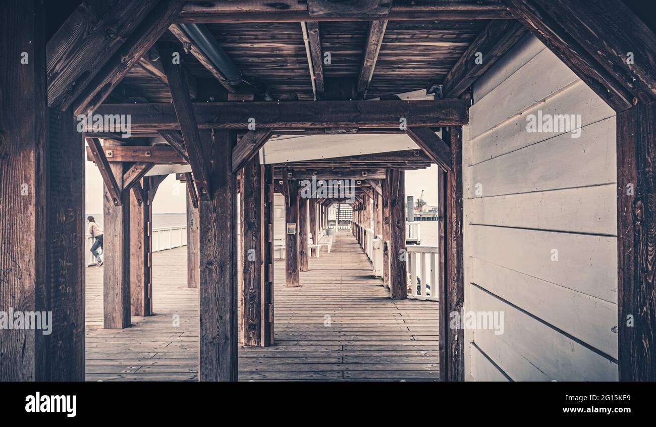 Jetty in Cuxhaven on the German North Sea coast. "Alte Liebe" pier at ...