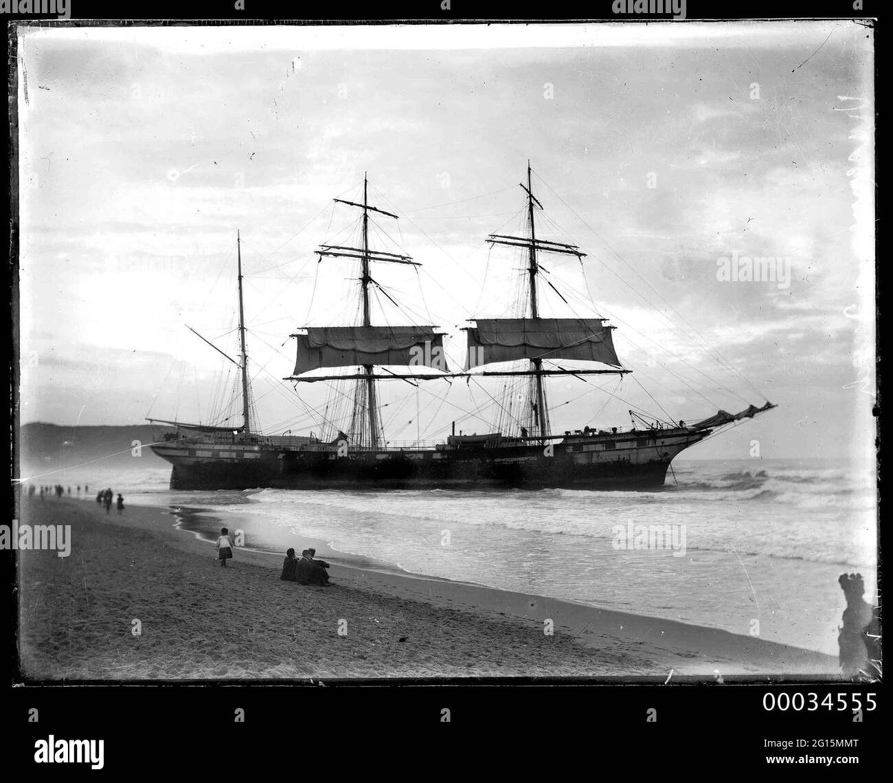 Full rigged ship Black and White Stock Photos & Images - Alamy
