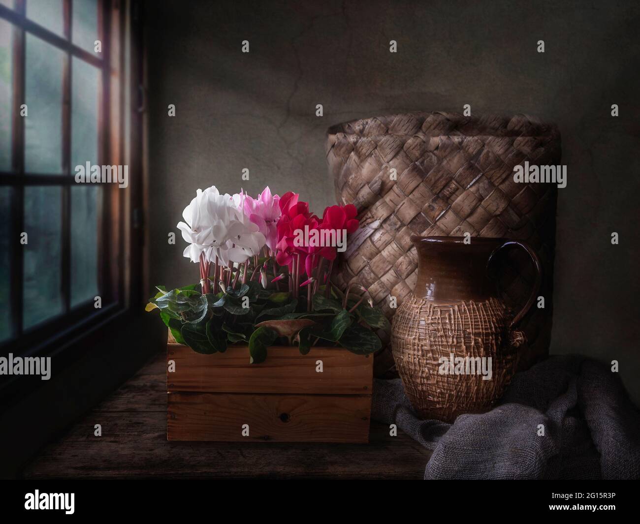 Delicate drapery hi-res stock photography and images - Alamy