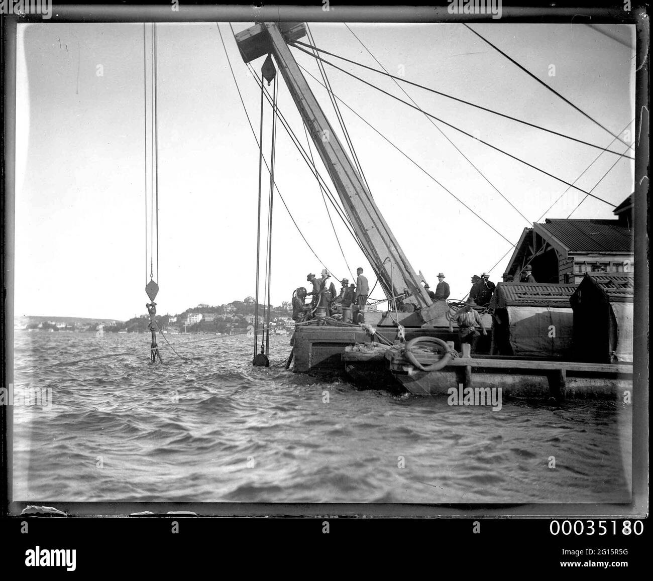 White ship disaster medieval hi-res stock photography and images - Alamy