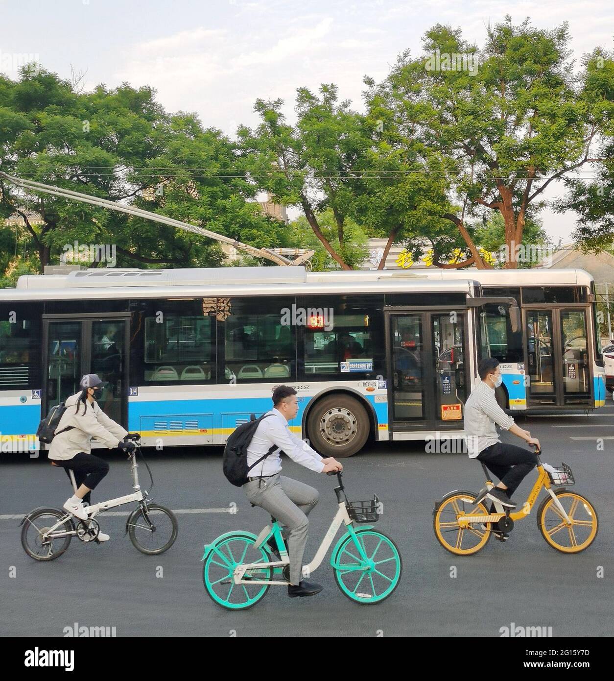 Commuters bikes china hi-res stock photography and images - Alamy