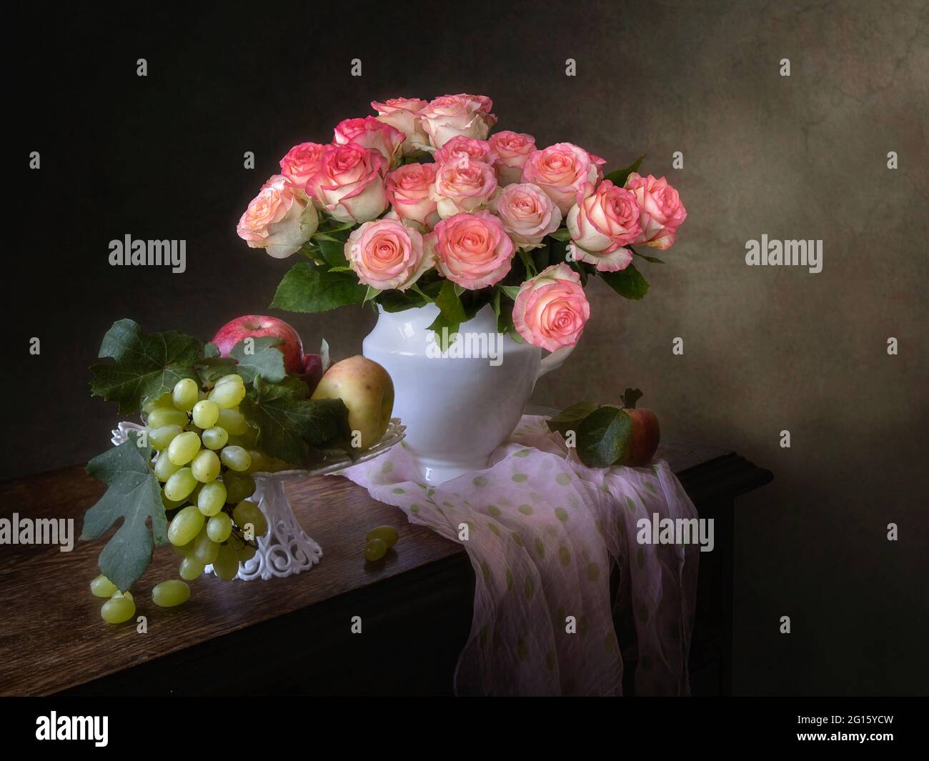 Still life roses hi-res stock photography and images - Alamy