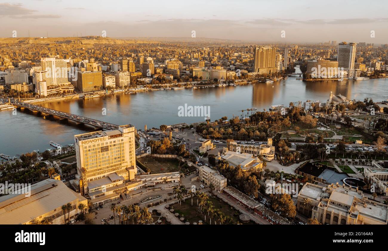 Cairo nile skyline hi-res stock photography and images - Alamy