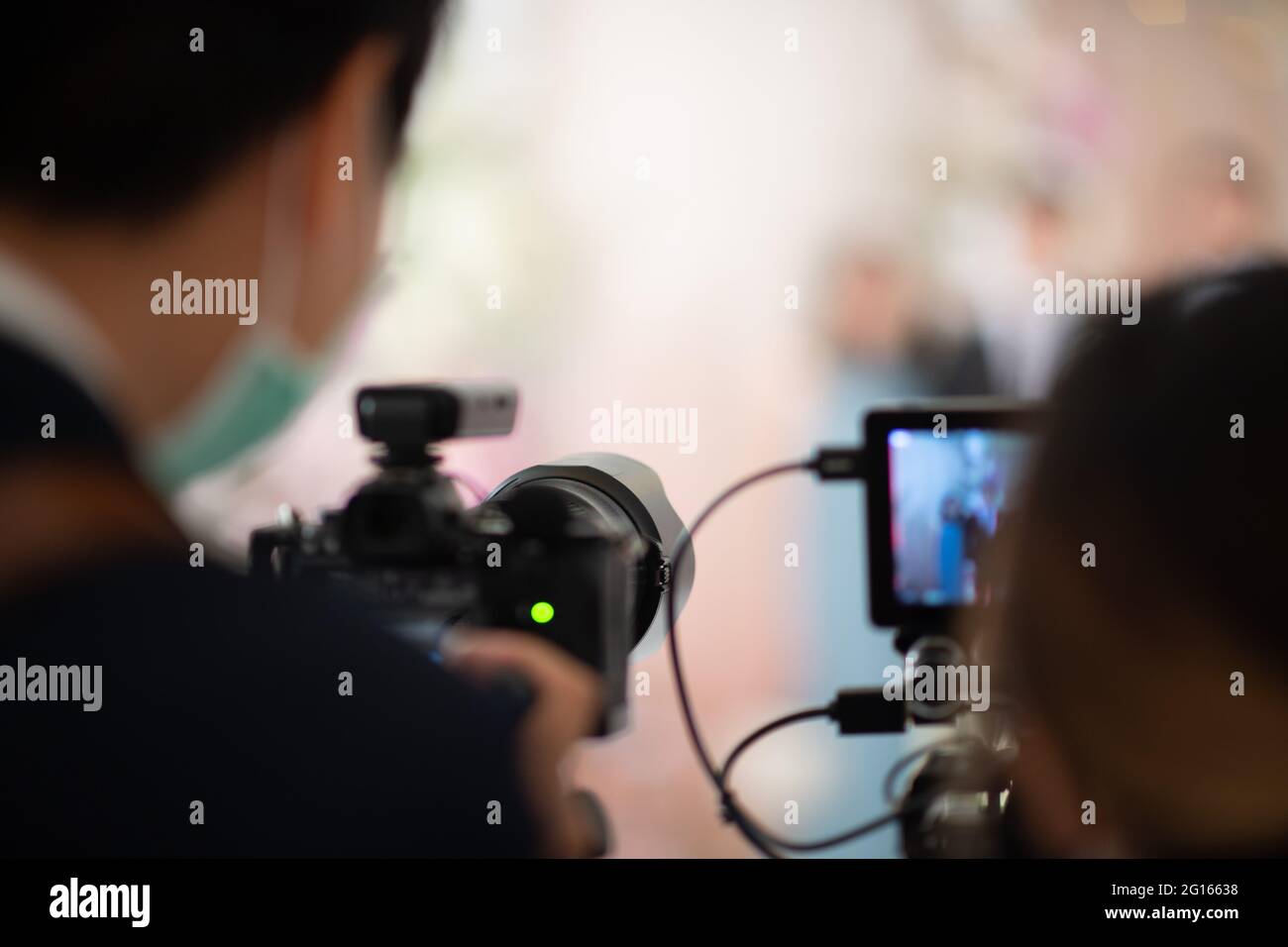 Tripod blur hi-res stock photography and images - Alamy
