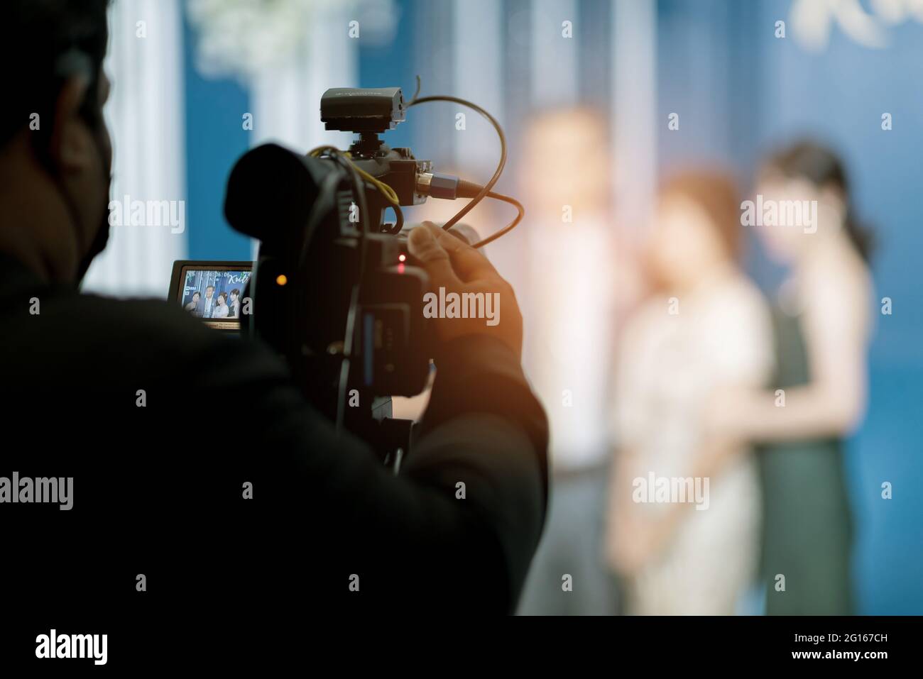 Concert videographer hi-res stock photography and images - Alamy