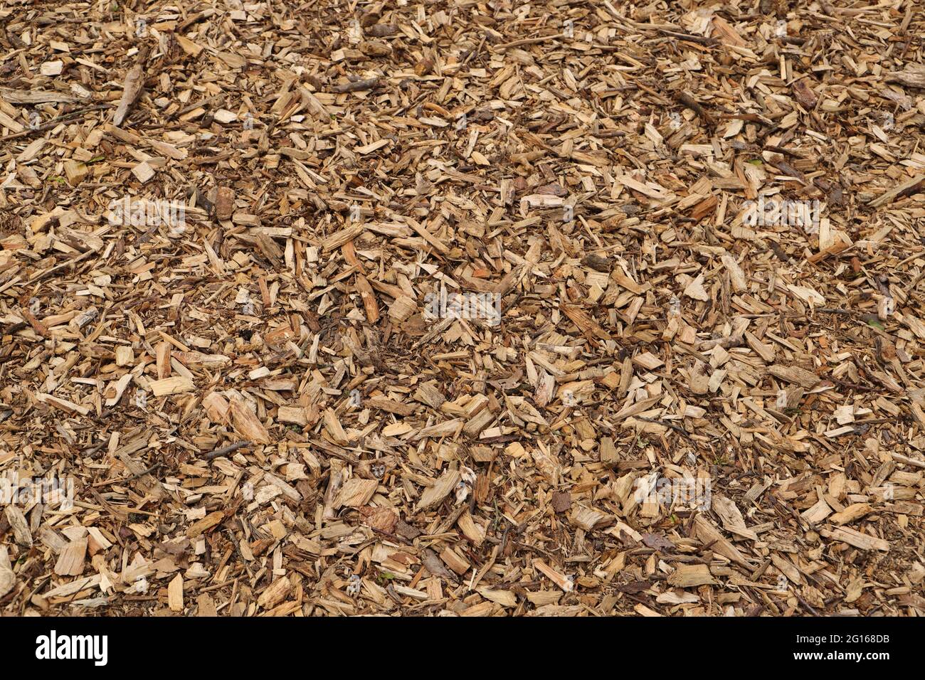 Wood chips as a background Stock Photo - Alamy