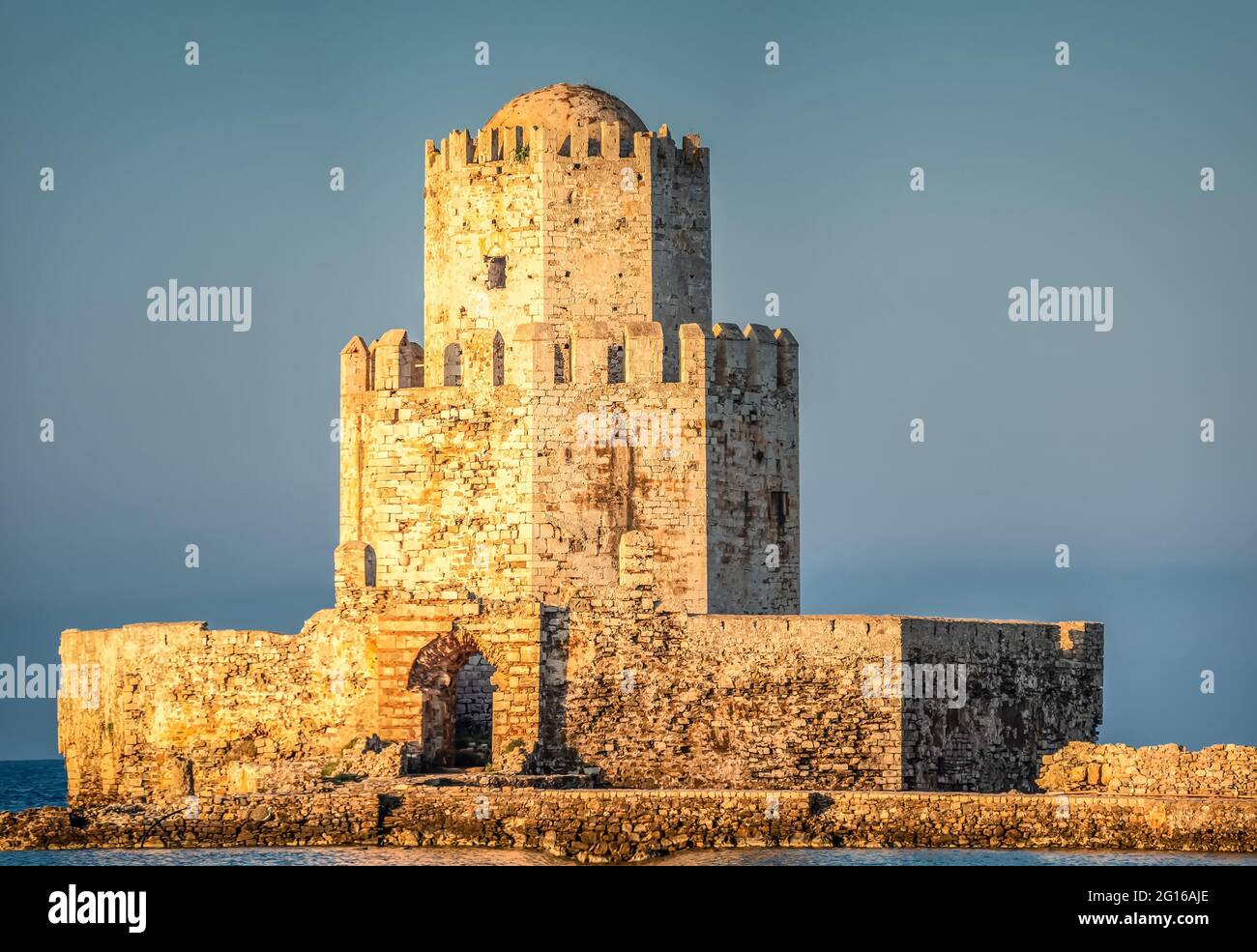 The Venetian Fortress of Methoni at sunrise in Peloponnese, Messenia ...