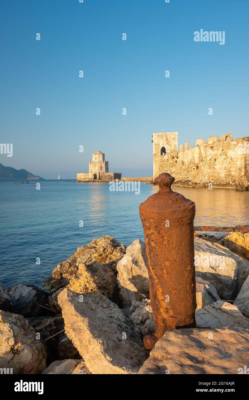 The Venetian Fortress of Methoni at sunrise in Peloponnese, Messenia ...