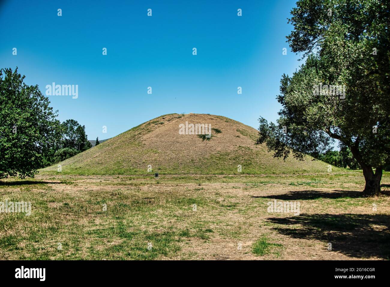 Battle of marathon mound hi-res stock photography and images - Alamy