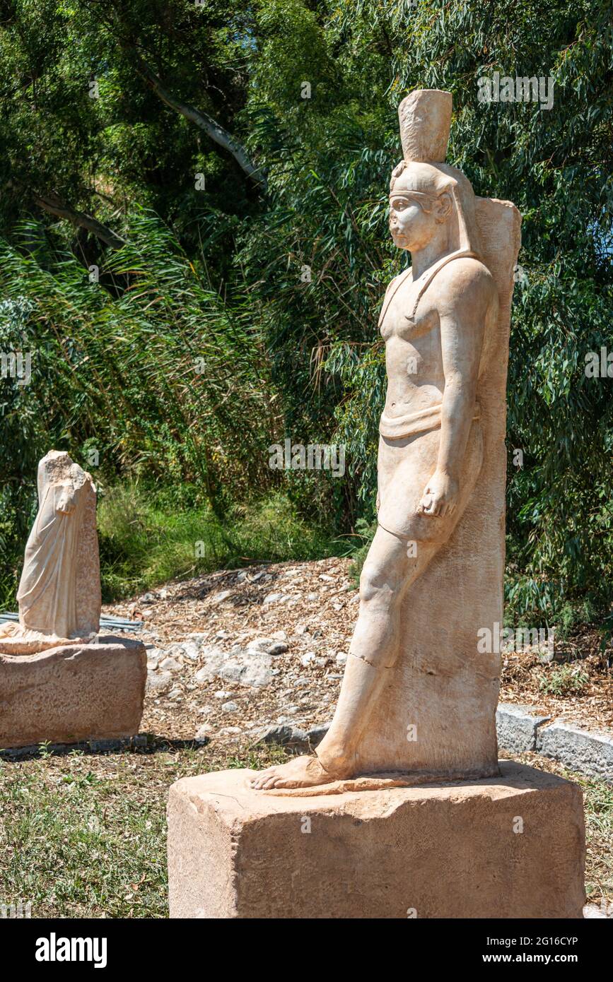 Ancient greek statues in color hi-res stock photography and images - Alamy