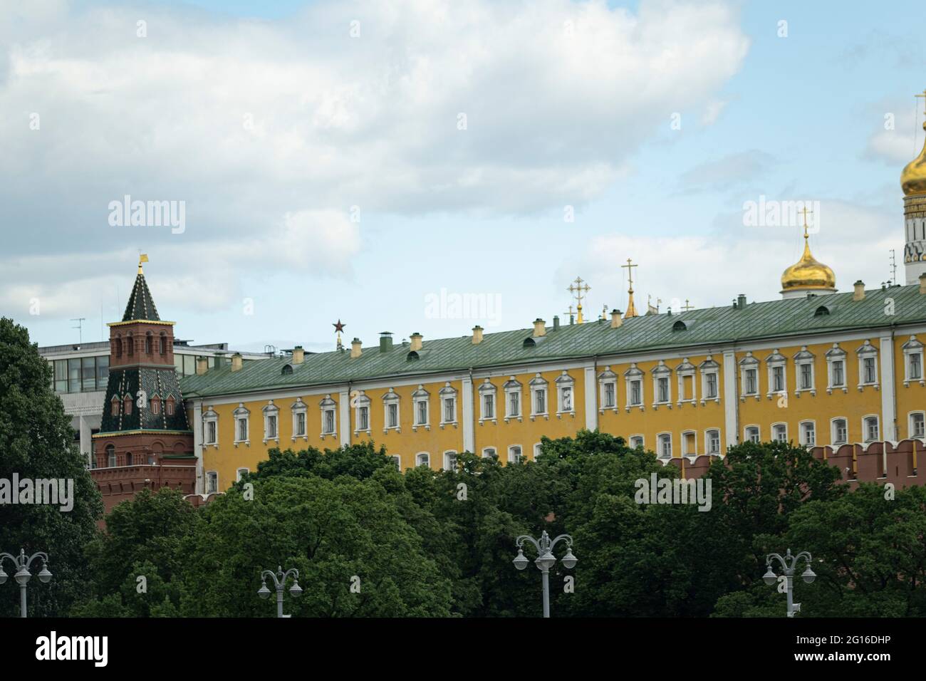 Complex of buildings of the Moscow Kremlin Stock Photo - Alamy