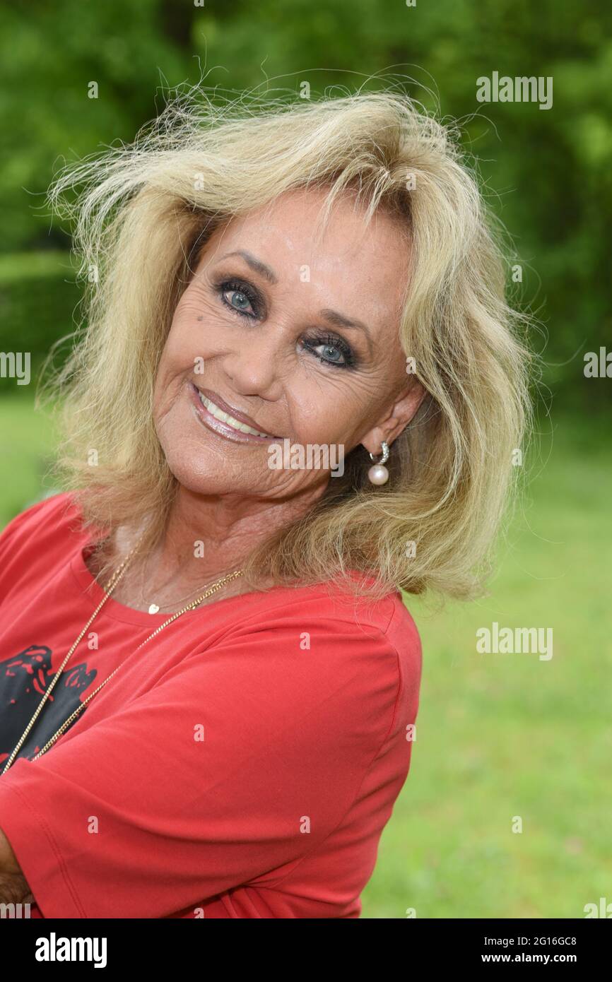 Bavaria, Germany. 04th June, 2021. 04 June 2021, Bavaria, Gräfelfing ...