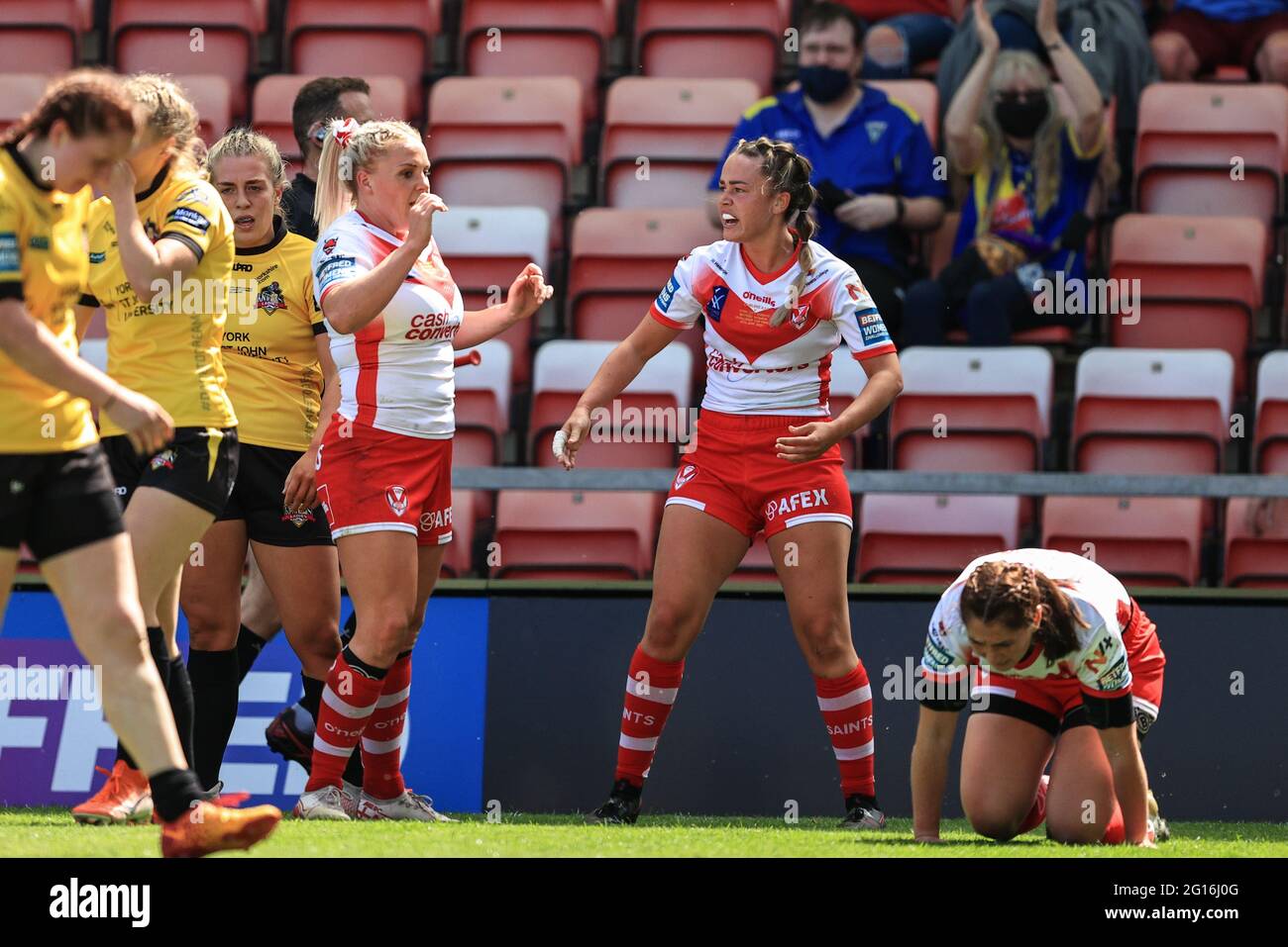 Danielle Bush High Resolution Stock Photography and Images - Alamy