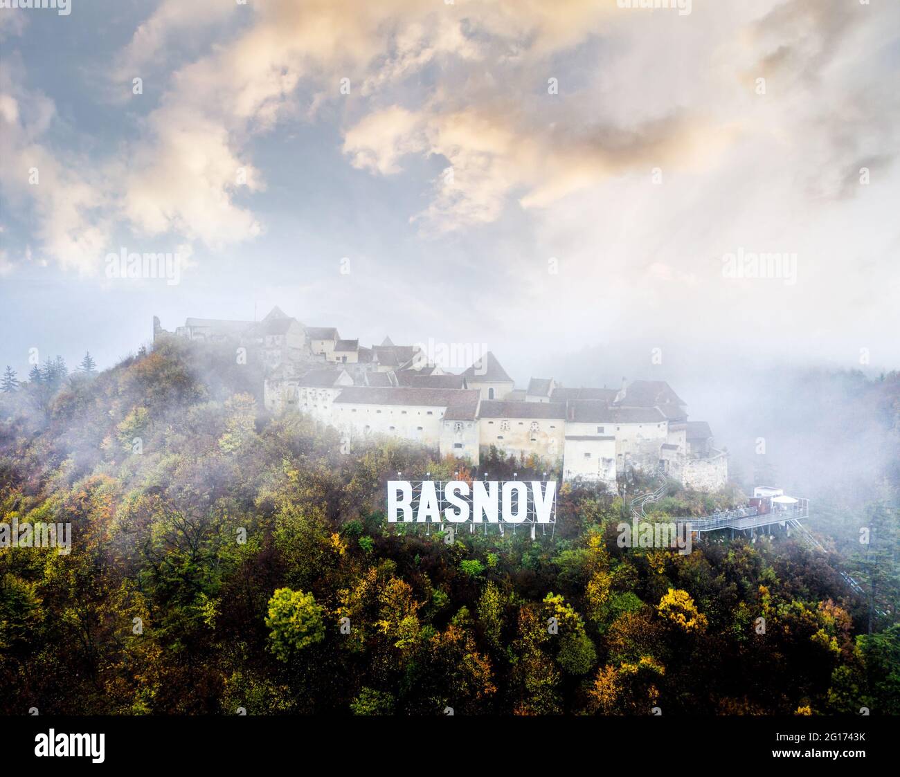 Cetatea rasnov hi-res stock photography and images - Alamy