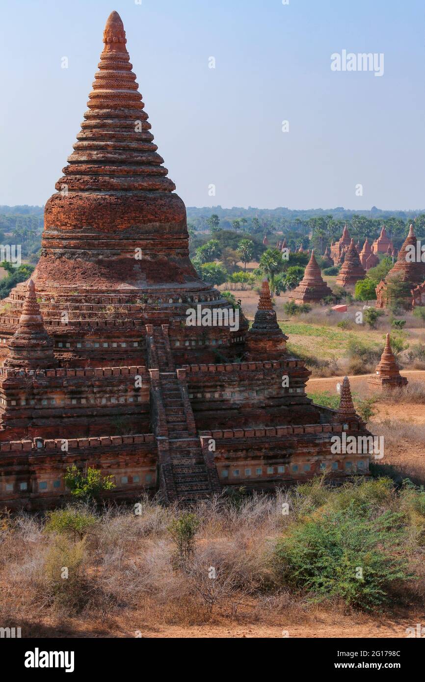 The ancient Buddhist temples of the Archaeological Zone in Bagan ...