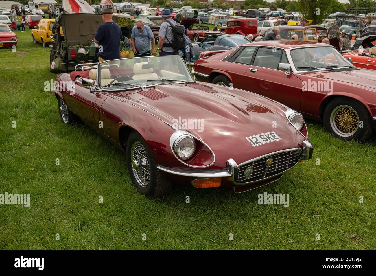 Convertible red jaguar e type hi-res stock photography and images - Alamy