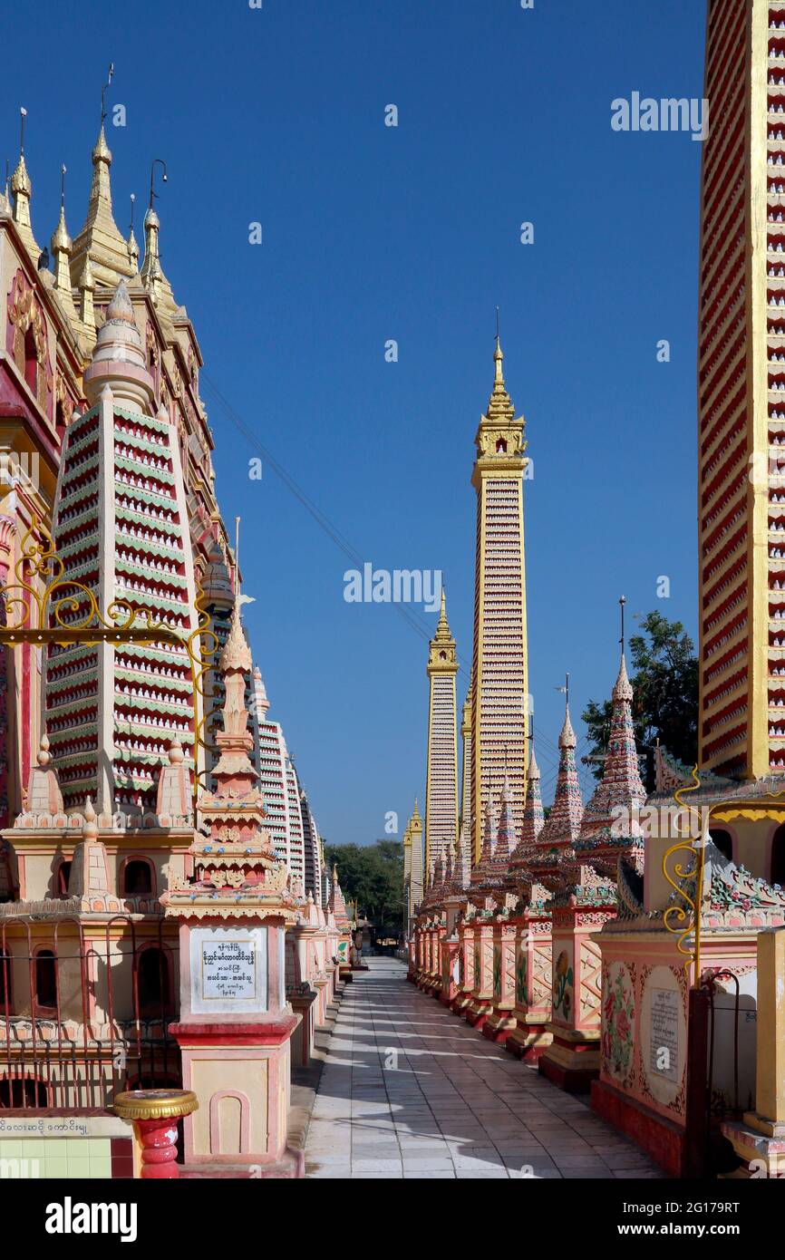 Mohnyin thambuddhei hi-res stock photography and images - Alamy