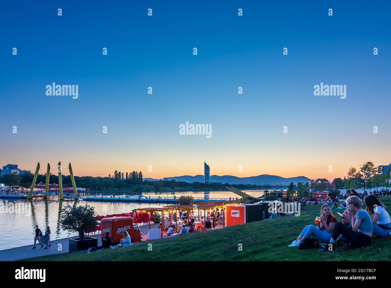 Wien, Vienna: sunset at Copa Beach, river Neue Donau (New Danube ...
