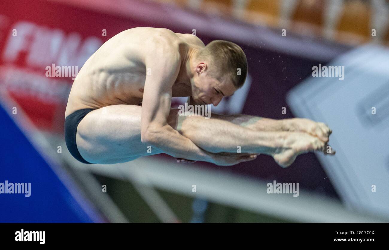 Somersault in water hi-res stock photography and images - Alamy