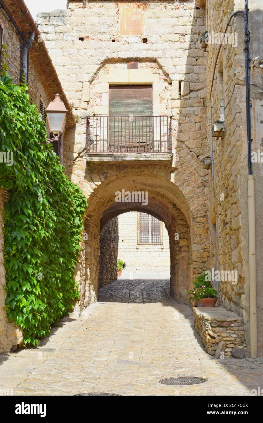 Peratallada medieval town, Gerona Spain Stock Photo - Alamy