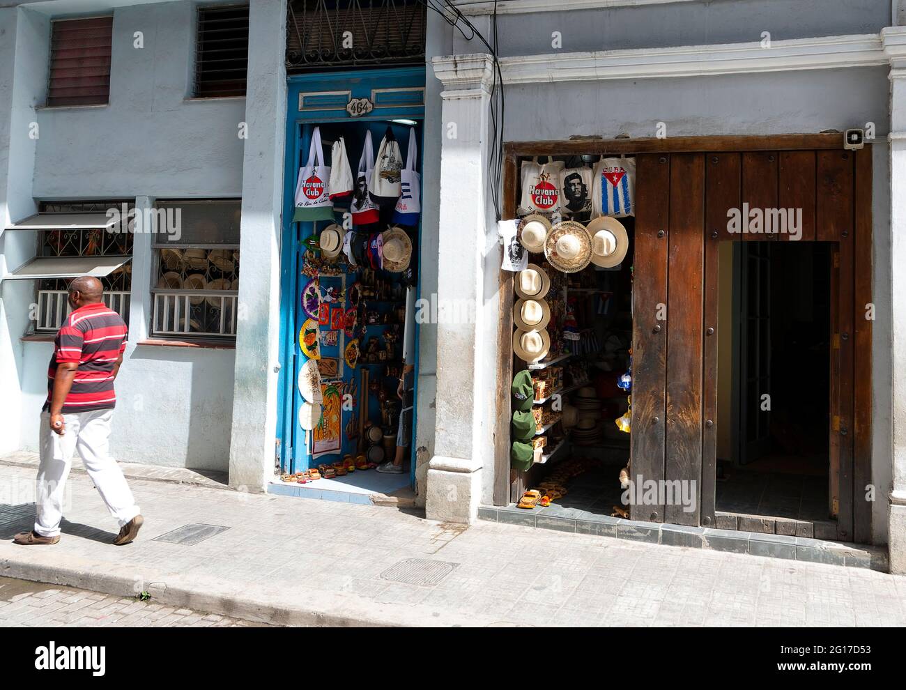 Che guevara flags hi-res stock photography and images - Alamy
