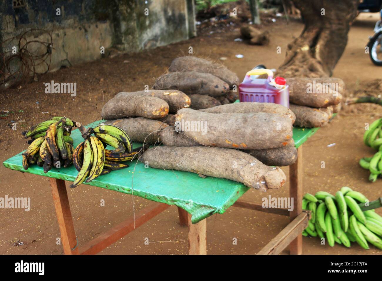 Nigerian food open market hi-res stock photography and images - Alamy