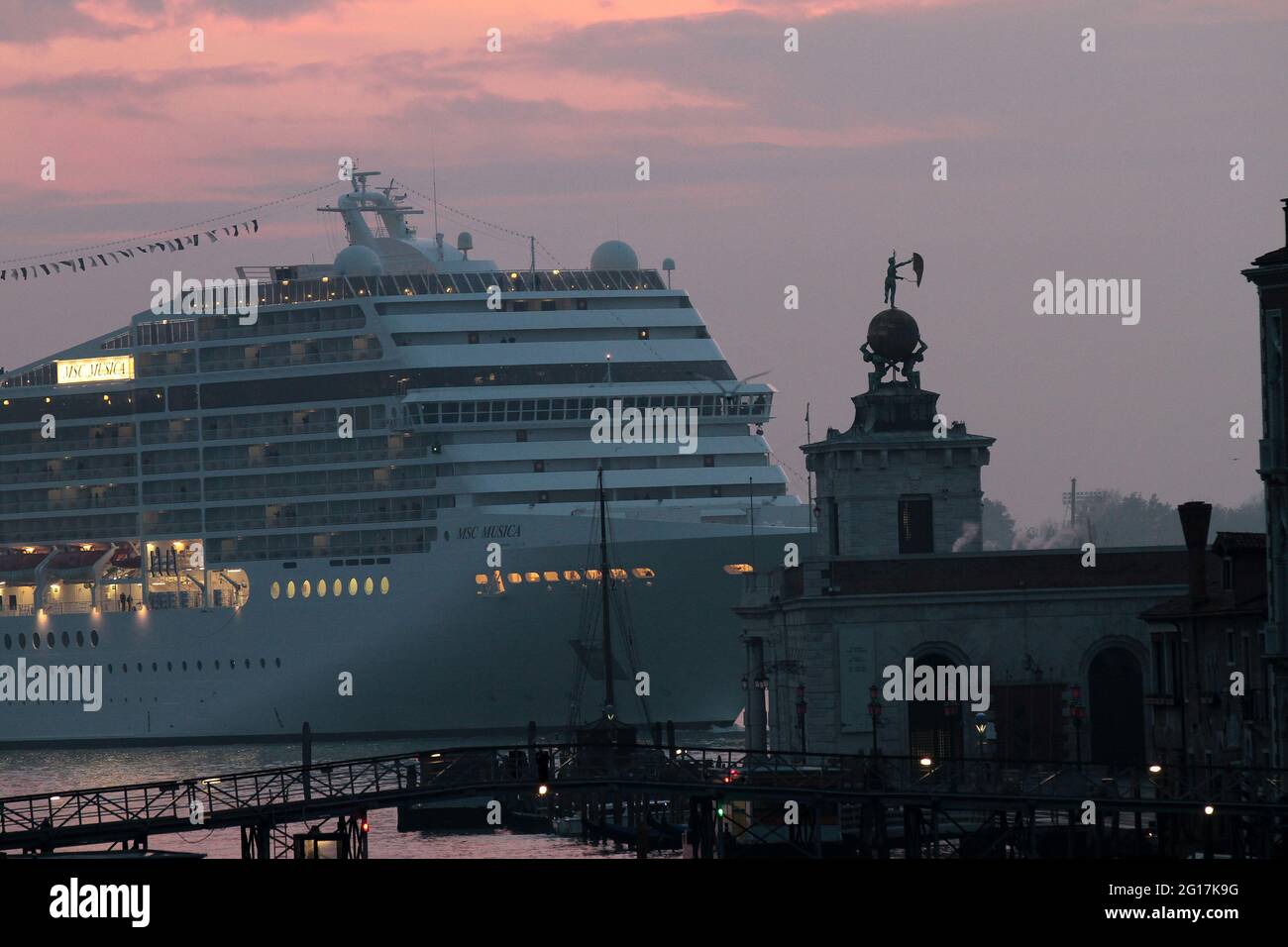 VENICE, ITALY : A general view of huge cruise ships in Venice, Italy ...