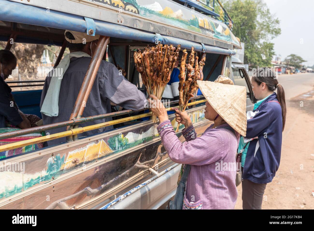 Food bus hi-res stock photography and images - Alamy