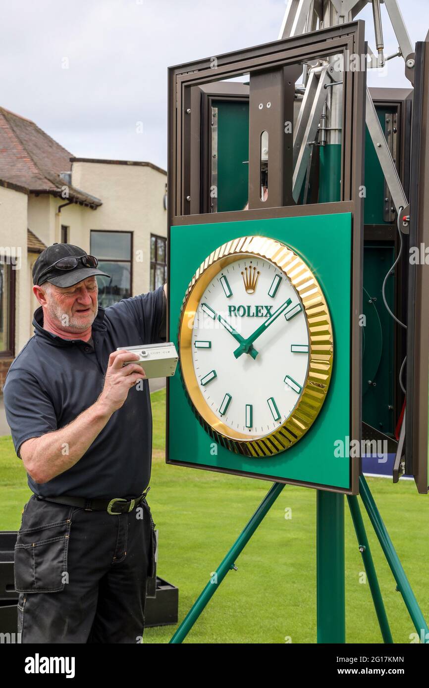 Rolex clock golf course hi-res stock photography and images - Alamy