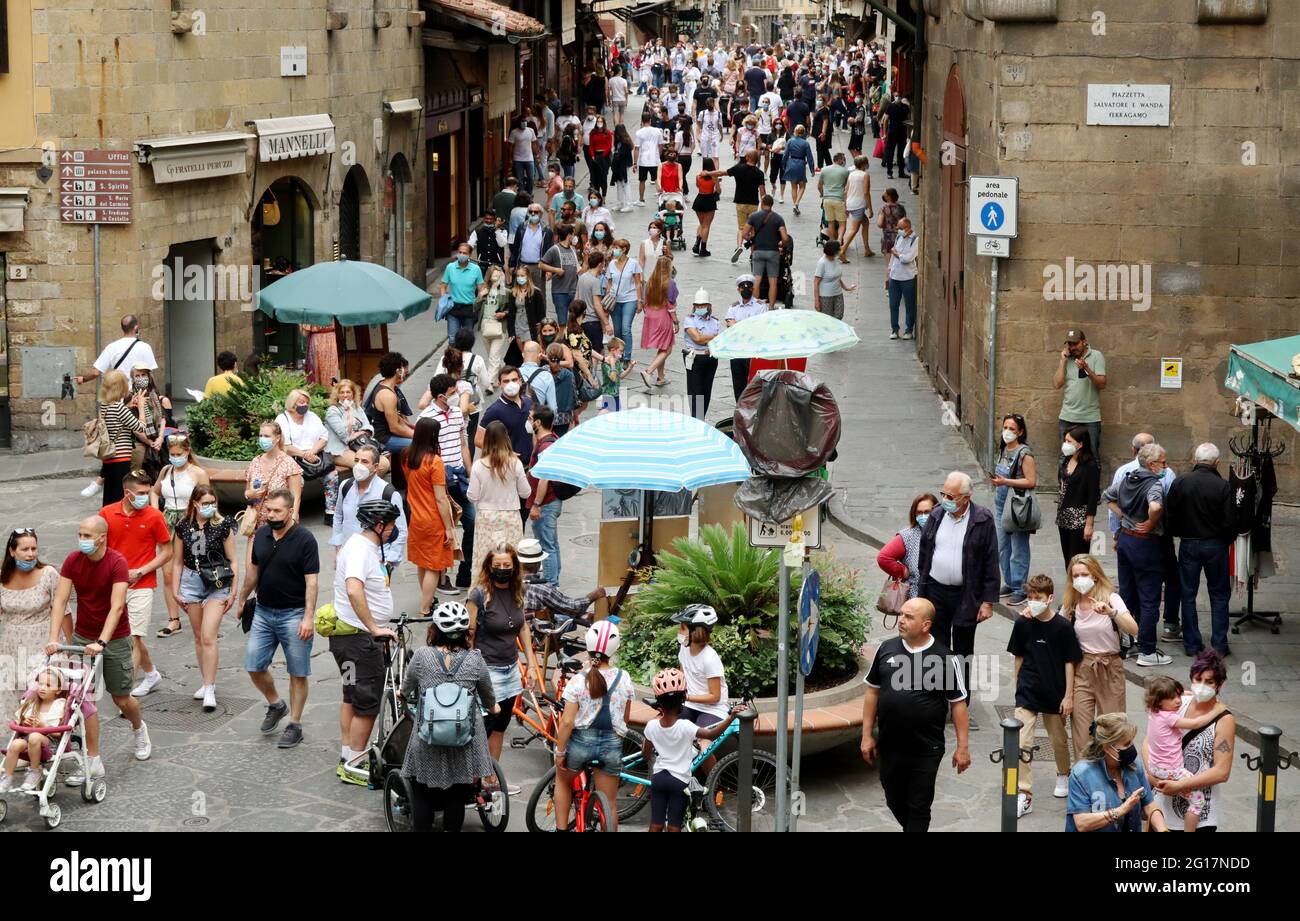 Months lockdown hi-res stock photography and images - Alamy