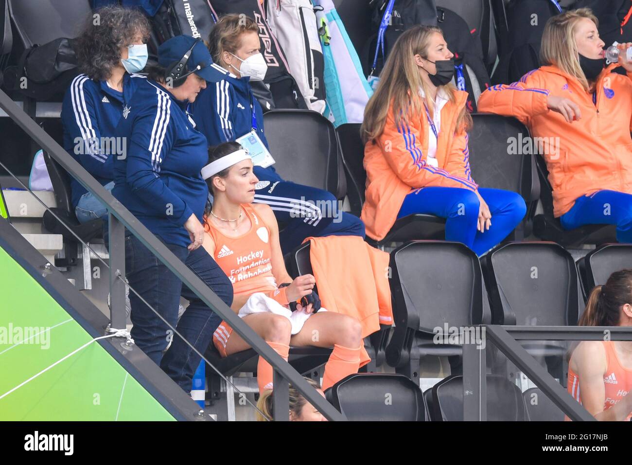 AMSTELVEEN, NETHERLANDS - JUNE 5: Coach Alyson Annan of The Netherlands ...