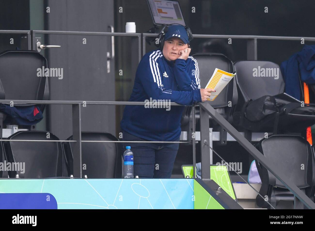 AMSTELVEEN, NETHERLANDS - JUNE 5: Coach Alyson Annan of The Netherlands ...