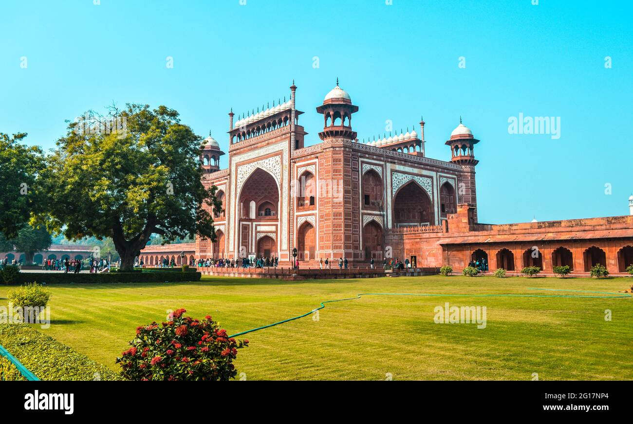 Delhi, India’s capital territory, is a massive metropolitan area in the ...