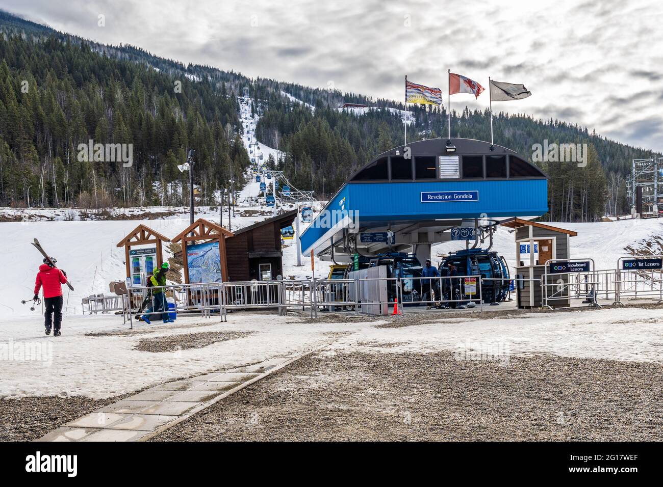 Revelstoke mountain resort hi-res stock photography and images - Alamy