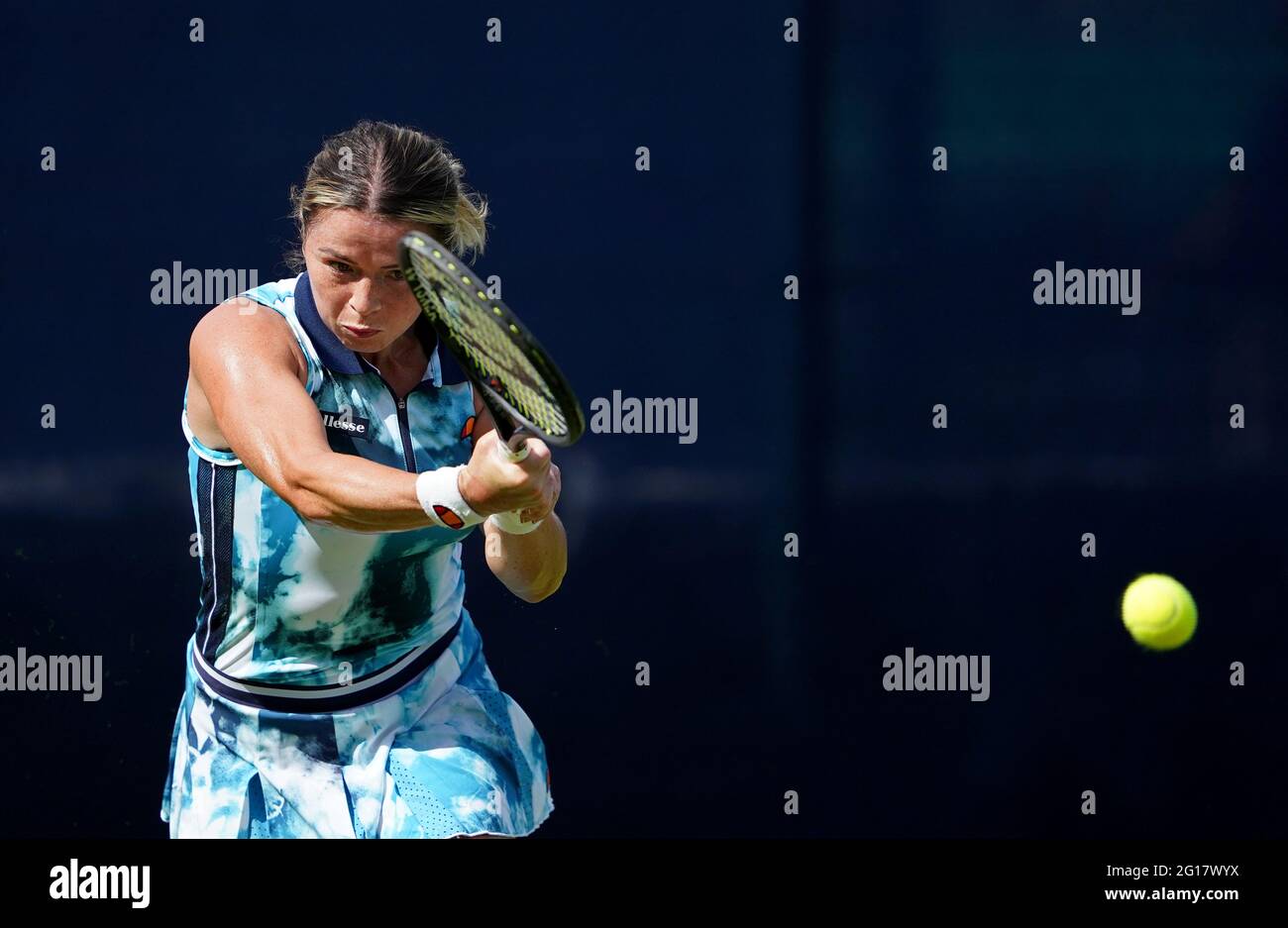 Sarah beth grey hi-res stock photography and images - Alamy