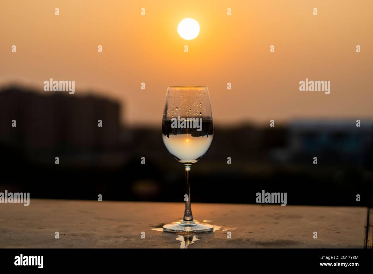 Cool bar at sunset hi-res stock photography and images - Alamy